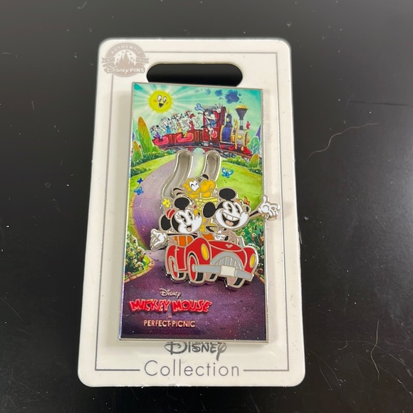 Disney | Accessories | Disney Parks Mickey And Friends Limited Edition ...